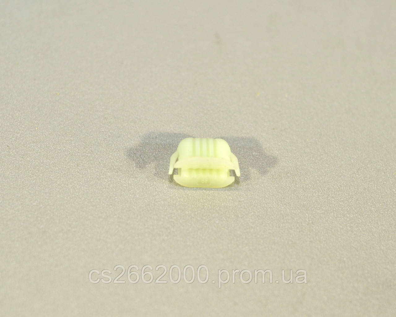 Купить Клипса крепления обшивки внутренеей на Renault Trafic III 2014 ...