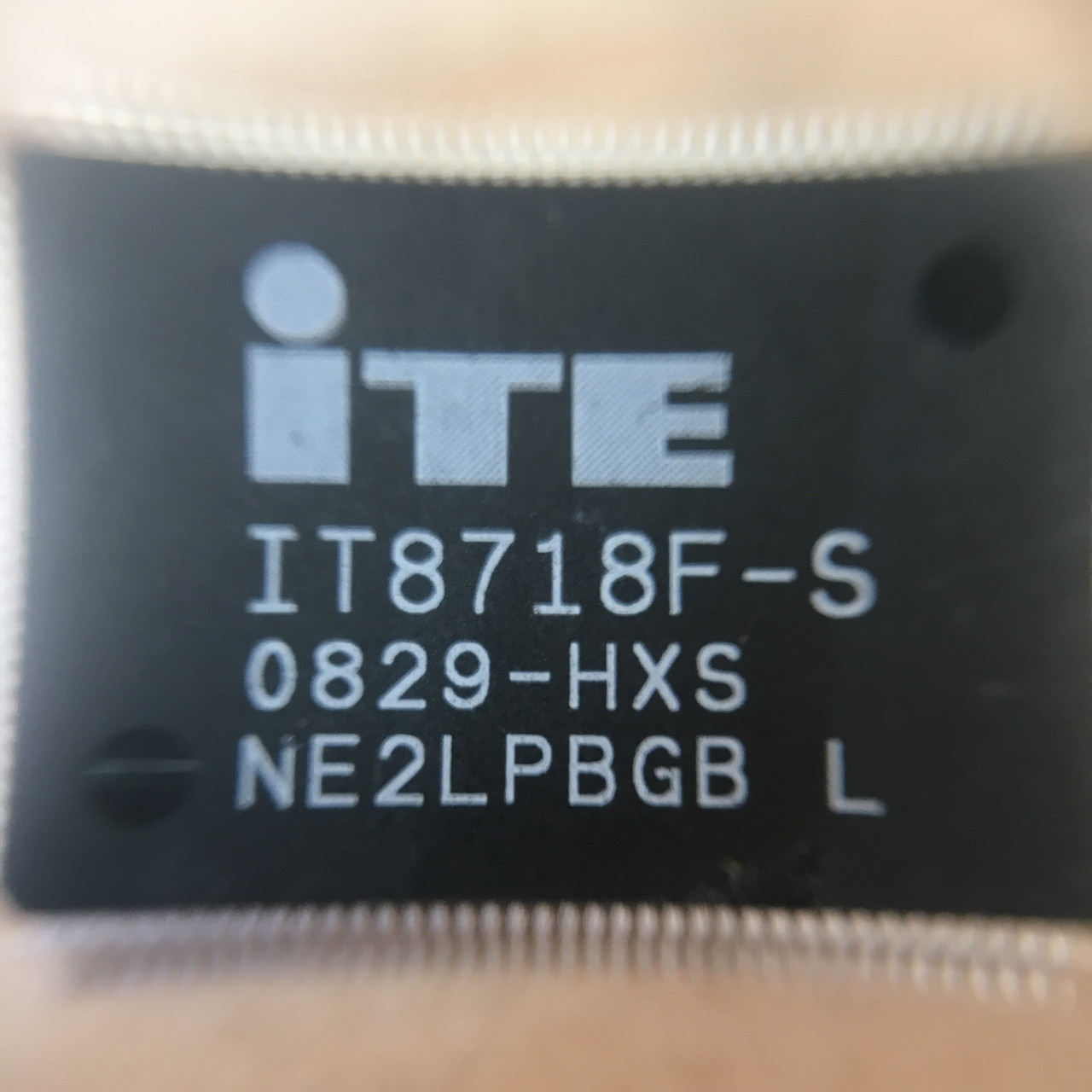 Микросхема IT8718F-S HXS: продажа, цена в Львове. Микросхемы от "32bits Магазин мікросхем ...